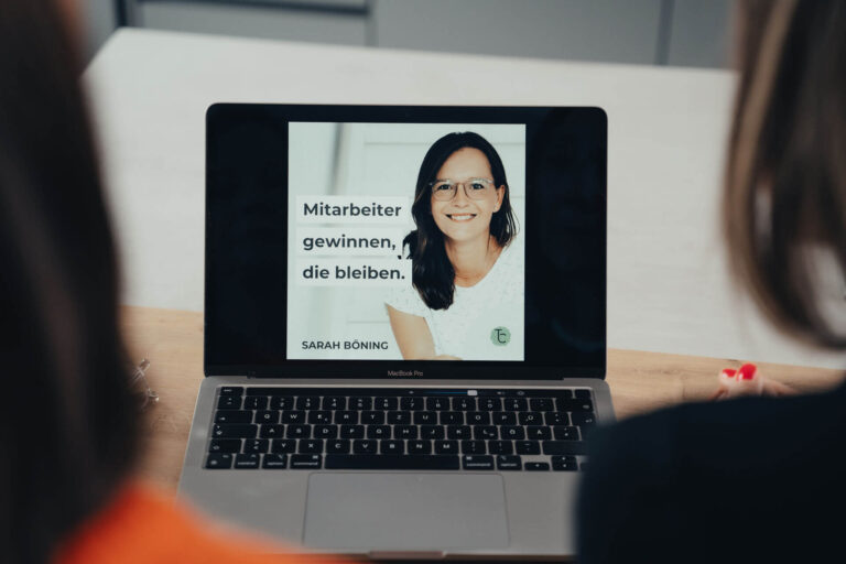 Recruiting 2025: Mitarbeiter finden und binden - Talent Centric