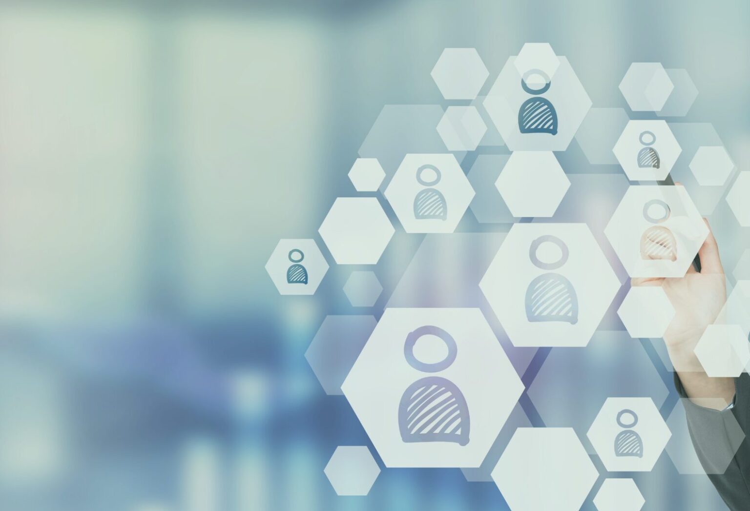 Recruiting 2025: Mitarbeiter finden und binden - Talent Centric